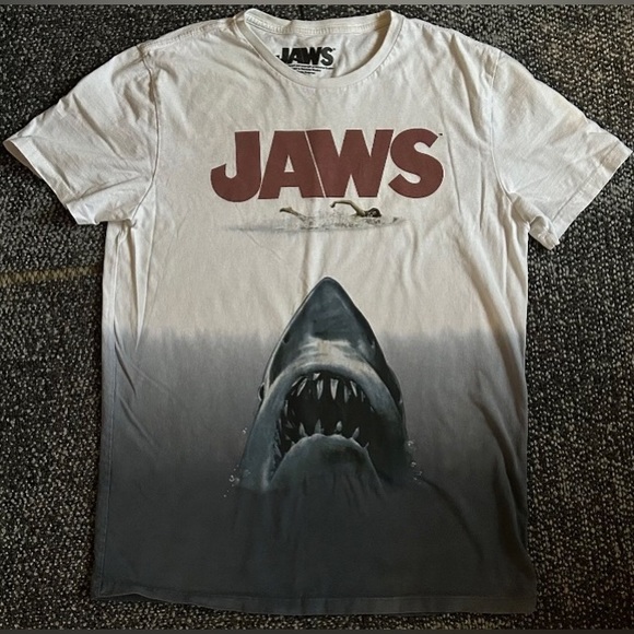 Universal Studio | Shirts | Jaws Authentic Movie Tshirt Mens Small ...